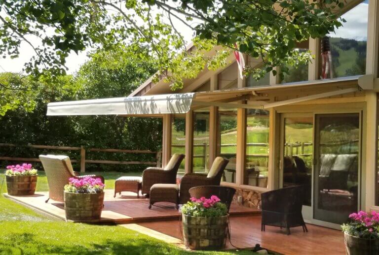 KE Durasol Retractable Patio Awning | Innovative Openings